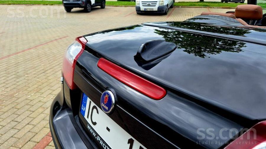 Black Saab 9-3 2004 in Riga, with an engine capacity of 2.00 L and mileage of 297 thousand km for 4700 €, photo 11 on AUTOMOTO.COM.LV