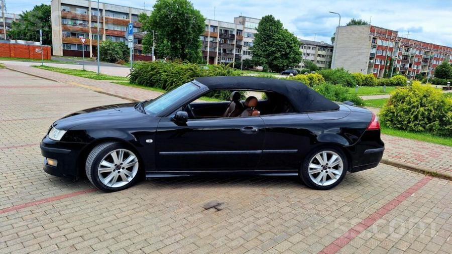 Black Saab 9-3 2004 in Riga, with an engine capacity of 2.00 L and mileage of 297 thousand km for 4700 €, photo 17 on AUTOMOTO.COM.LV