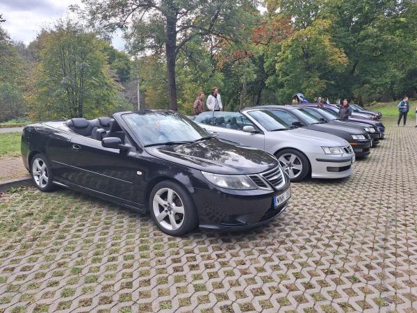 Black Saab 9-3 2007 in Vilnius, with an engine capacity of 1.90 L and mileage of 274 thousand km for 4700 €, photo 5 on AUTOMOTO.COM.LV