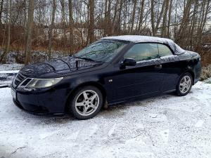 Black Saab 9-3 2007 in Rapla, with an engine capacity of 1.90 L and mileage of 275 thousand km for 8999 €, photo 17 on AUTOMOTO.COM.LV