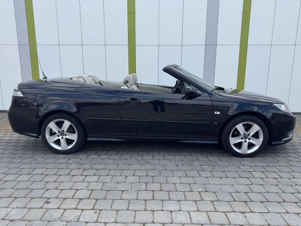 Melns Saab 9-3 2010 Raseiniai, ar dzinēja tilpumu 2.00 L un nobraukumu 167 tūkst. km par 5300 €, foto 3 vietnē AUTOMOTO.COM.LV