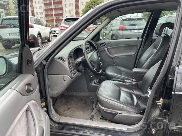 Melns Saab 9-3 1999 Talsi, ar dzinēja tilpumu 2.00 L un nobraukumu 231 tūkst. km par 750 €, foto 5 vietnē AUTOMOTO.COM.LV