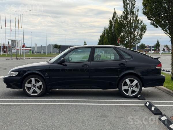Сааб 9-3 2001 в Рига на AUTOMOTO.COM.LV Черный Сааб 9-3 2001 в Рига, объемом двигателя 2.00 л и пробегом 215 тыс. км за 2200 €, фото 4 на AUTOMOTO.COM.LV