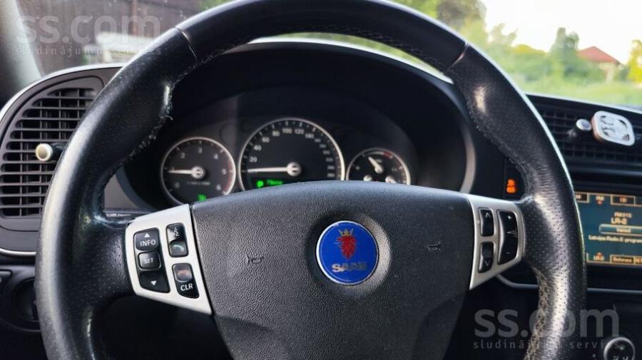 Black Saab 9-3 2010 in Riga, with an engine capacity of 1.90 L and mileage of 484 thousand km for 2800 €, photo 1 on AUTOMOTO.COM.LV