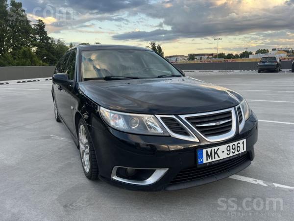 Melns Saab 9-3 2009 Rīga, ar dzinēja tilpumu 1.90 L un nobraukumu 340 tūkst. km par 3500 €, foto 1 vietnē AUTOMOTO.COM.LV