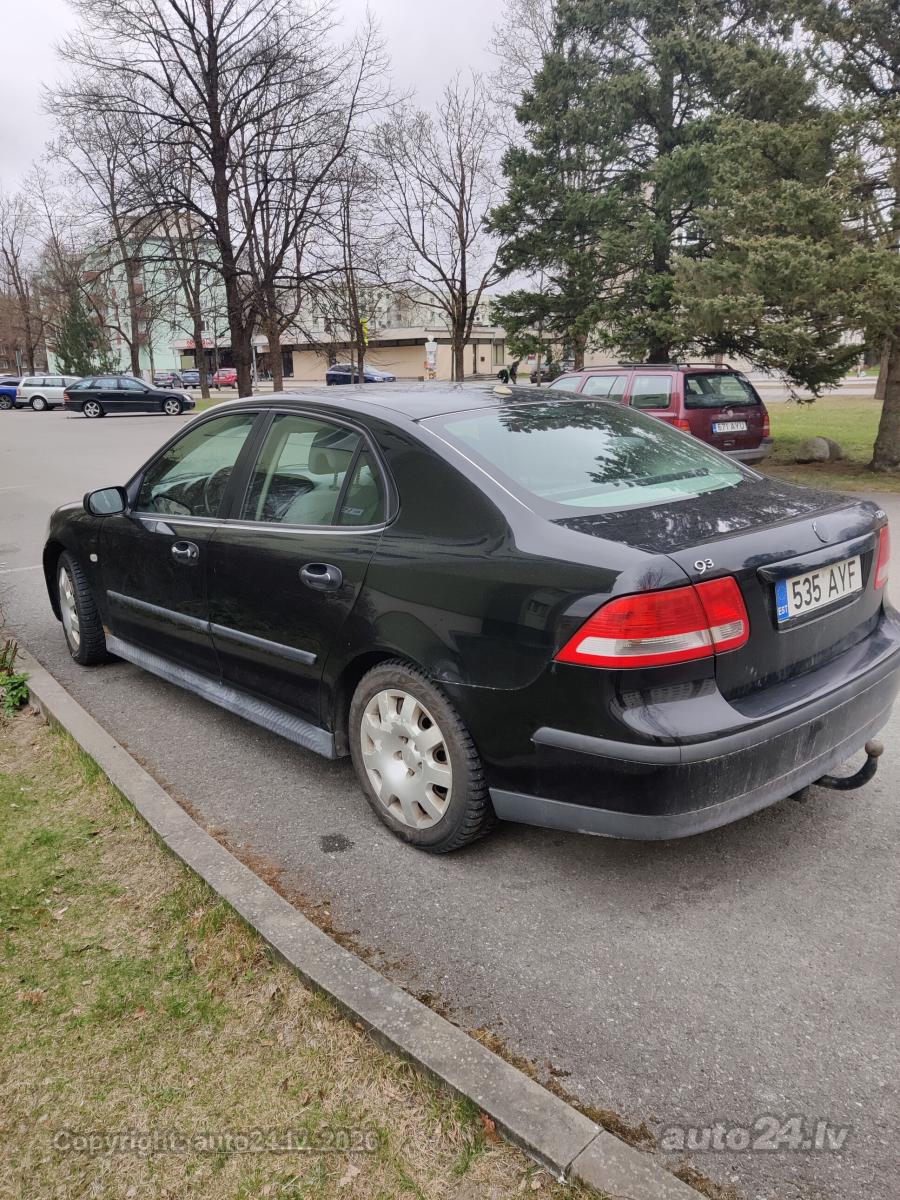 Black Saab 9-3 2003 in Parnu, with an engine capacity of 2.20 L and mileage of 295 thousand km for 650 €, photo 1 on AUTOMOTO.COM.LV
