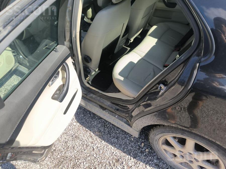 Black Saab 9-3 2003 in Limbazi, with an engine capacity of 2.20 L and mileage of 299 thousand km for 450 €, photo 10 on AUTOMOTO.COM.LV