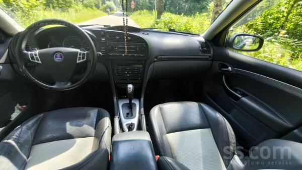 Black Saab 9-3 2003 in Riga, with an engine capacity of 2.00 L and mileage of 364 thousand km for 1200 €, photo 7 on AUTOMOTO.COM.LV