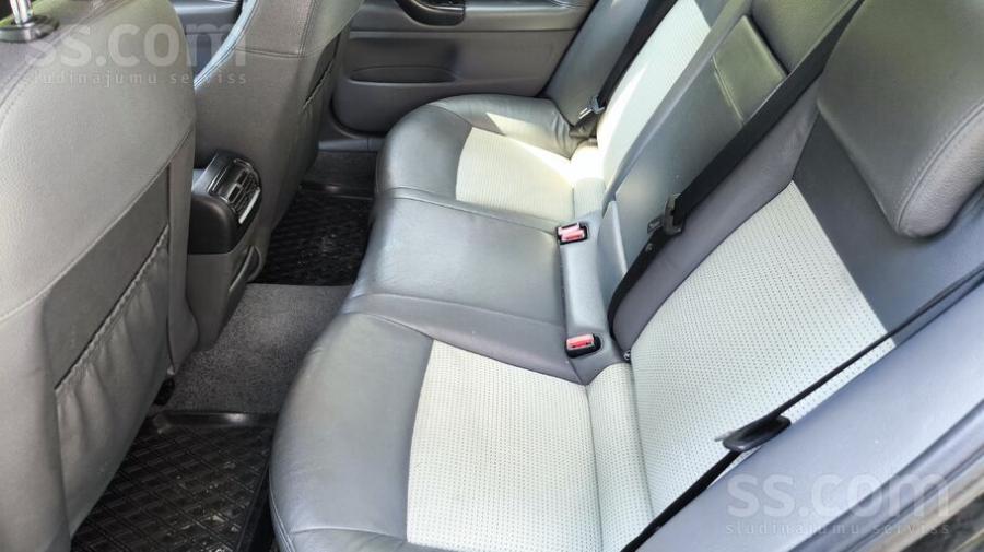 Black Saab 9-3 2003 in Riga, with an engine capacity of 2.00 L and mileage of 364 thousand km for 1200 €, photo 9 on AUTOMOTO.COM.LV