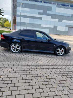 Melns Saab 9-3 2003 Dobele, ar dzinēja tilpumu 2.00 L un nobraukumu 402 tūkst. km par 1700 €, foto  vietnē AUTOMOTO.COM.LV