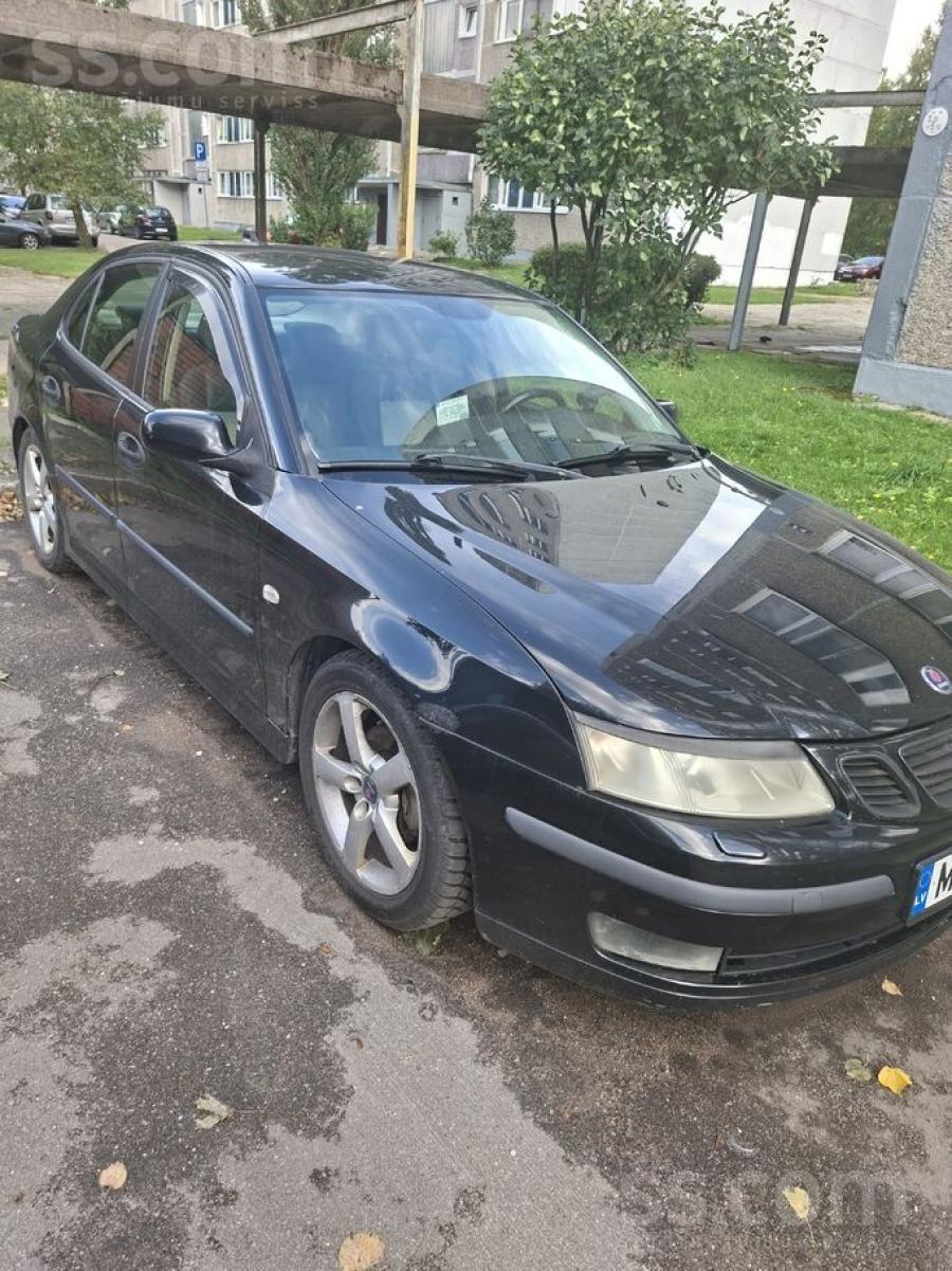 Black Saab 9-3 2003 in Riga, with an engine capacity of 2.00 L and mileage of 364 thousand km for 950 €, photo 3 on AUTOMOTO.COM.LV