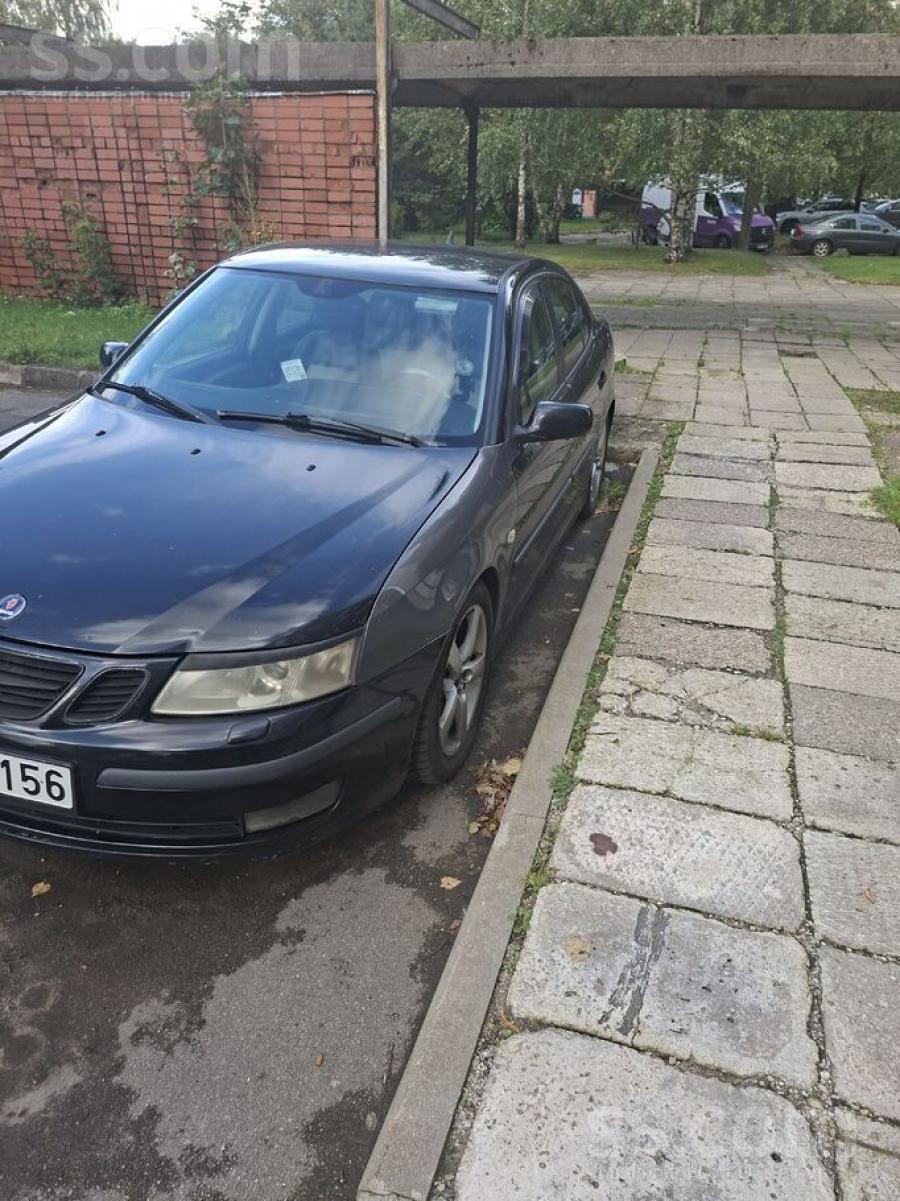 Black Saab 9-3 2003 in Riga, with an engine capacity of 2.00 L and mileage of 364 thousand km for 950 €, photo 4 on AUTOMOTO.COM.LV