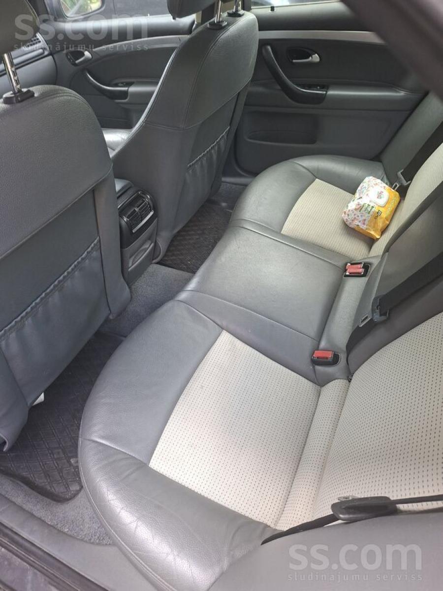 Black Saab 9-3 2003 in Riga, with an engine capacity of 2.00 L and mileage of 364 thousand km for 950 €, photo 7 on AUTOMOTO.COM.LV