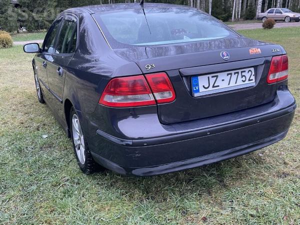 Melns Saab 9-3 2004 Rīga, ar dzinēja tilpumu 2.20 L un nobraukumu 366 tūkst. km par 1000 €, foto 4 vietnē AUTOMOTO.COM.LV