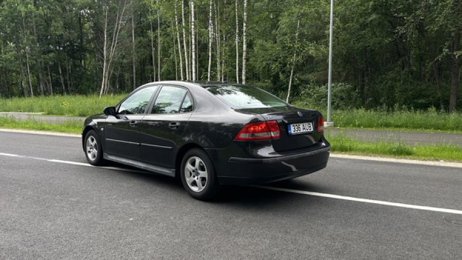 Черный Сааб 9-3 2004 в Таллин, объемом двигателя 1.80 л и пробегом 208 тыс. км за 1350 €, фото 5 на AUTOMOTO.COM.LV