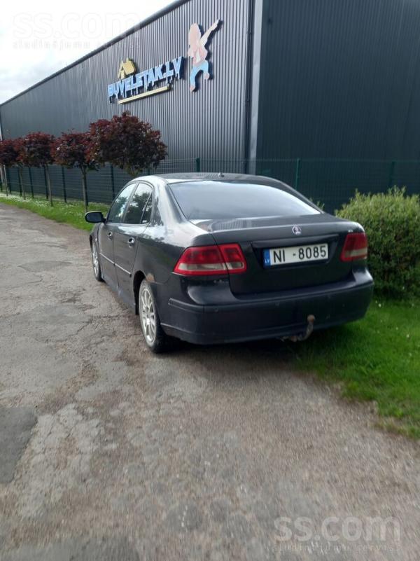 Black Saab 9-3 2004 in Bauska, with an engine capacity of 1.90 L and mileage of 0 thousand km for 300 €, photo 1 on AUTOMOTO.COM.LV