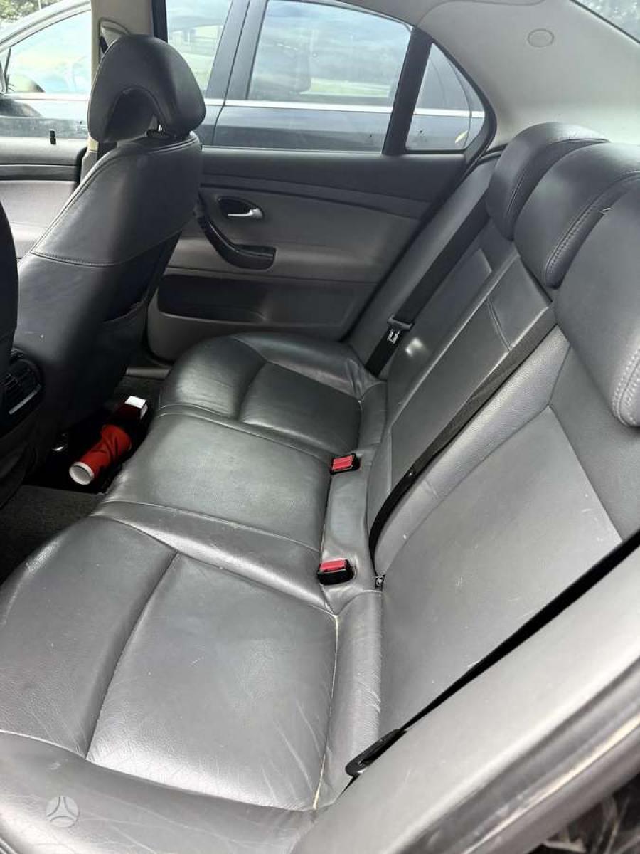 Black Saab 9-3 2004 in Kaunas, with an engine capacity of 2.00 L and mileage of 300 thousand km for 1100 €, photo 4 on AUTOMOTO.COM.LV