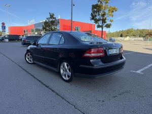 Black Saab 9-3 2004 in Panevezys, with an engine capacity of 2.20 L and mileage of 253 thousand km for 850 €, photo 4 on AUTOMOTO.COM.LV
