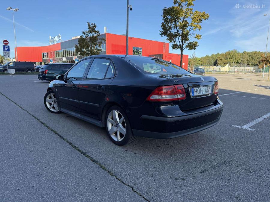 Black Saab 9-3 2004 in Panevezys, with an engine capacity of 2.20 L and mileage of 253 thousand km for 850 €, photo 4 on AUTOMOTO.COM.LV