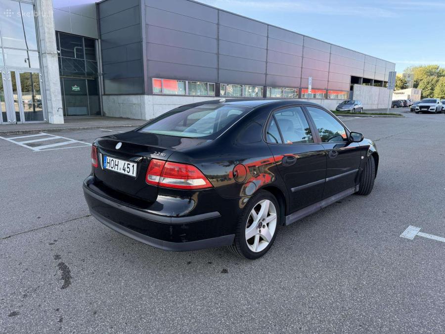 Black Saab 9-3 2004 in Panevezys, with an engine capacity of 2.20 L and mileage of 253 thousand km for 850 €, photo 5 on AUTOMOTO.COM.LV
