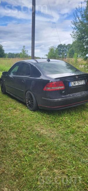 Black Saab 9-3 2005 in Jelgava, with an engine capacity of 1.90 L and mileage of 299 thousand km for 1500 €, photo 5 on AUTOMOTO.COM.LV