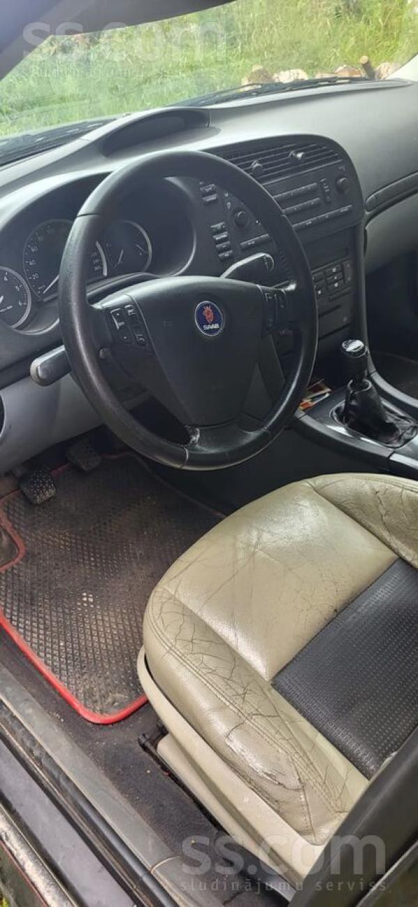 Black Saab 9-3 2005 in Jelgava, with an engine capacity of 1.90 L and mileage of 299 thousand km for 1500 €, photo 8 on AUTOMOTO.COM.LV