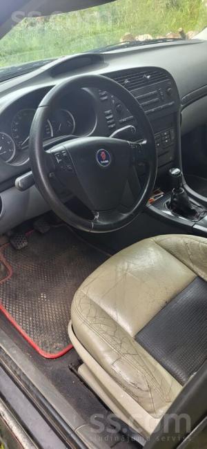 Black Saab 9-3 2005 in Jelgava, with an engine capacity of 1.90 L and mileage of 299 thousand km for 1500 €, photo 8 on AUTOMOTO.COM.LV