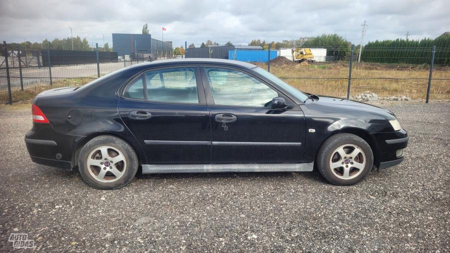 Black Saab 9-3 2005 in Klaipeda, with an engine capacity of 1.80 L and mileage of 374 thousand km for 750 €, photo 4 on AUTOMOTO.COM.LV