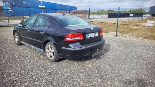 Saab 9-3 2005 Klaipėda vietnē Melns Saab 9-3 2005 Klaipėda, ar dzinēja tilpumu 1.80 L un nobraukumu 374 tūkst. km par 750 €, foto 6 vietnē AUTOMOTO.COM.LV