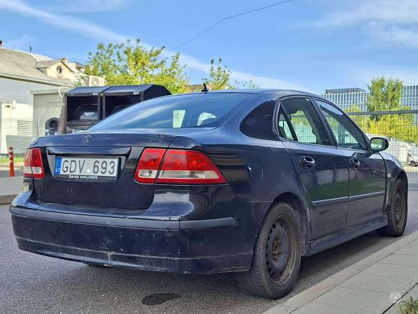 Melns Saab 9-3 2006 Viļņa, ar dzinēja tilpumu 1.90 L un nobraukumu 406 tūkst. km par 350 €, foto 3 vietnē AUTOMOTO.COM.LV