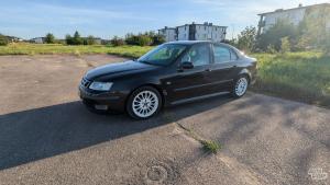 Melns Saab 9-3 2006 Kauņa, ar dzinēja tilpumu 1.90 L un nobraukumu 406 tūkst. km par 1490 €, foto  vietnē AUTOMOTO.COM.LV