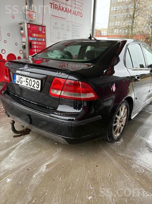 Black Saab 9-3 2007 in Riga, with an engine capacity of 1.90 L and mileage of 350 thousand km for 1200 €, photo 3 on AUTOMOTO.COM.LV