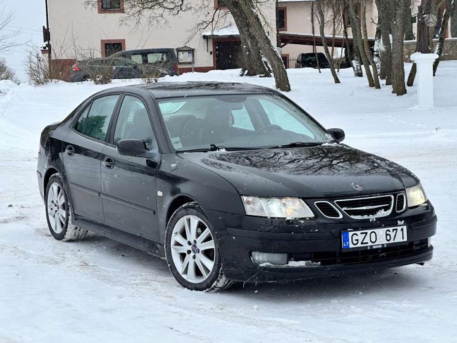Black Saab 9-3 2007 in Vilnius, with an engine capacity of 1.91 L and mileage of 250 thousand km for 599 €, photo 1 on AUTOMOTO.COM.LV