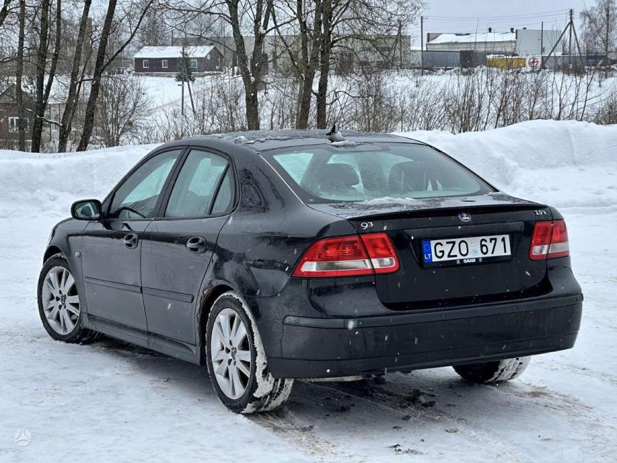 Black Saab 9-3 2007 in Vilnius, with an engine capacity of 1.91 L and mileage of 250 thousand km for 599 €, photo 4 on AUTOMOTO.COM.LV