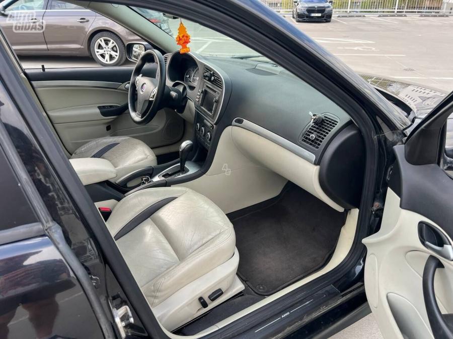Black Saab 9-3 2007 in Vilnius, with an engine capacity of 2.80 L and mileage of 390 thousand km for 2000 €, photo 15 on AUTOMOTO.COM.LV