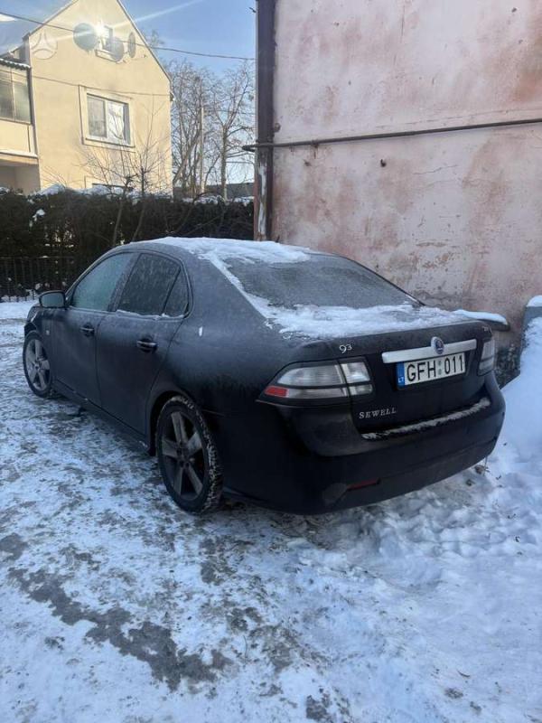 Black Saab 9-3 2008 in Kaunas, with an engine capacity of 2.00 L and mileage of 183 thousand km for 2199 €, photo 3 on AUTOMOTO.COM.LV