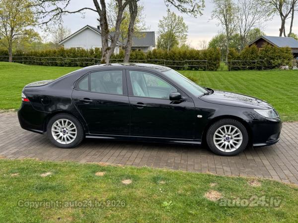 Melns Saab 9-3 2008 Tallina, ar dzinēja tilpumu 2.00 L un nobraukumu 251 tūkst. km par 3300 €, foto 2 vietnē AUTOMOTO.COM.LV