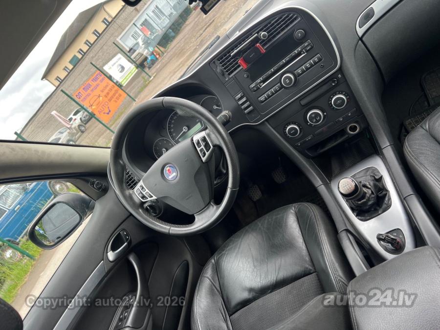 Black Saab 9-3 2008 in Narva, with an engine capacity of 1.90 L and mileage of 430 thousand km for 2499 €, photo 20 on AUTOMOTO.COM.LV