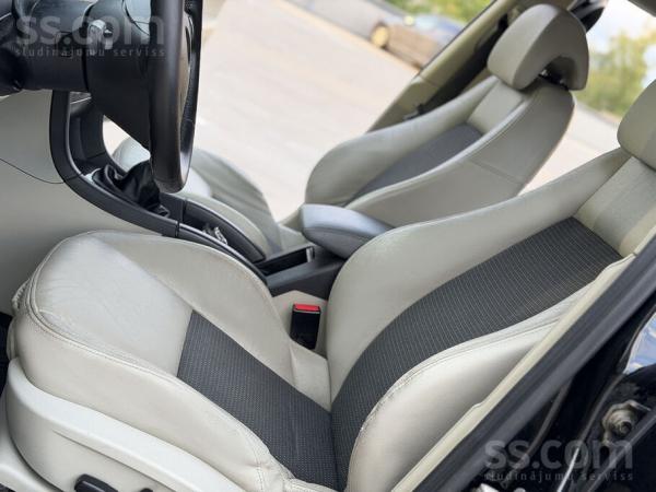 Черный Сааб 9-3 2008 в Рига, объемом двигателя 1.90 л и пробегом 295 тыс. км за 2500 €, фото 10 на AUTOMOTO.COM.LV
