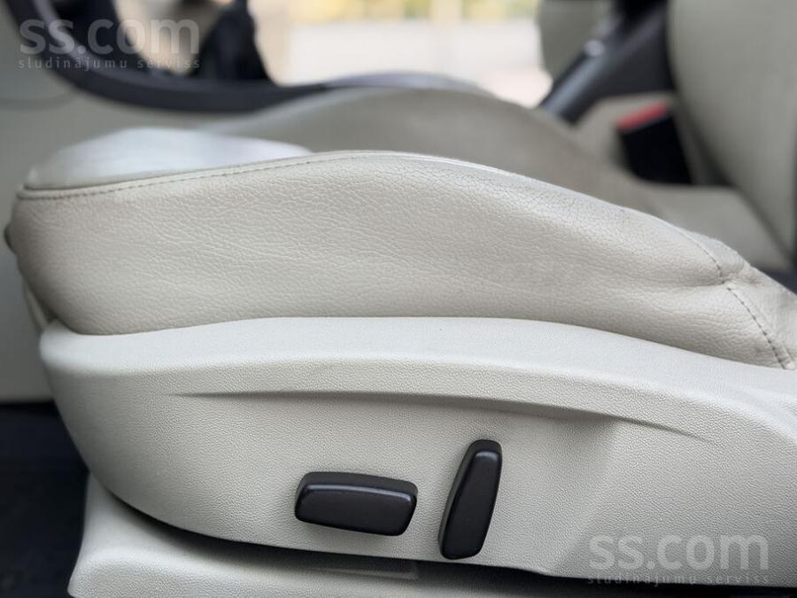 Melns Saab 9-3 2008 Rīga, ar dzinēja tilpumu 1.90 L un nobraukumu 295 tūkst. km par 2500 €, foto 12 vietnē AUTOMOTO.COM.LV
