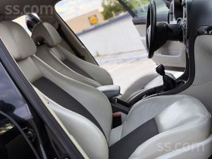 Melns Saab 9-3 2008 Rīga, ar dzinēja tilpumu 1.90 L un nobraukumu 295 tūkst. km par 2500 €, foto 15 vietnē AUTOMOTO.COM.LV