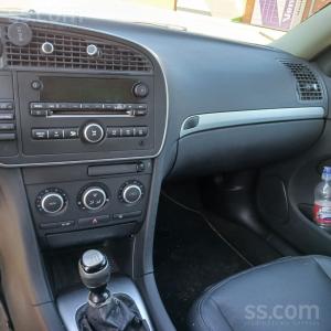 Черный Сааб 9-3 2008 в Цесис, объемом двигателя 1.90 л и пробегом 340 тыс. км за 1700 €, фото 7 на AUTOMOTO.COM.LV
