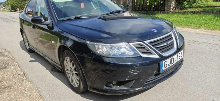 Black Saab 9-3 2008 in Vilnius, with an engine capacity of 2.00 L and mileage of 143 thousand km for 1650 €, photo 3 on AUTOMOTO.COM.LV