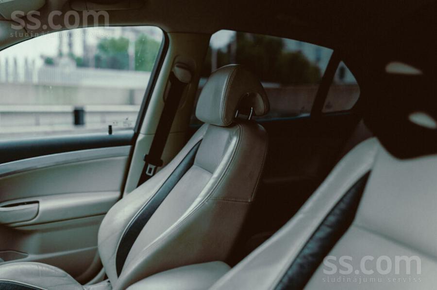 Melns Saab 9-3 2008 Rīga, ar dzinēja tilpumu 2.80 L un nobraukumu 261 tūkst. km par 12990 €, foto 12 vietnē AUTOMOTO.COM.LV
