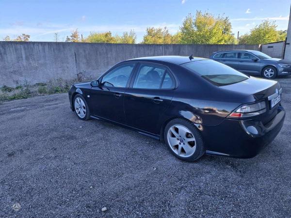 Melns Saab 9-3 2009 Panevēža, ar dzinēja tilpumu 1.90 L un nobraukumu 320 tūkst. km par 1600 €, foto 4 vietnē AUTOMOTO.COM.LV