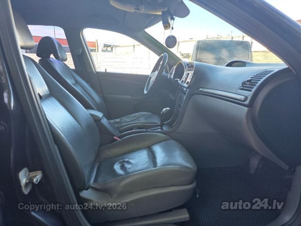 Black Saab 9-3 2005 in Tallinn, with an engine capacity of 1.90 L and mileage of 376 thousand km for 799 €, photo 5 on AUTOMOTO.COM.LV