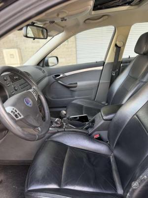 Black Saab 9-3 2005 in Kaunas, with an engine capacity of 1.91 L and mileage of 378 thousand km for 1250 €, photo 16 on AUTOMOTO.COM.LV