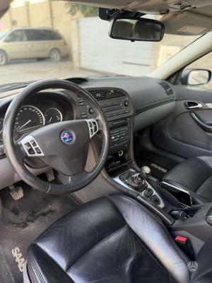 Black Saab 9-3 2005 in Kaunas, with an engine capacity of 1.91 L and mileage of 378 thousand km for 1250 €, photo 17 on AUTOMOTO.COM.LV