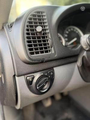 Black Saab 9-3 2005 in Kaunas, with an engine capacity of 1.91 L and mileage of 378 thousand km for 1250 €, photo 19 on AUTOMOTO.COM.LV