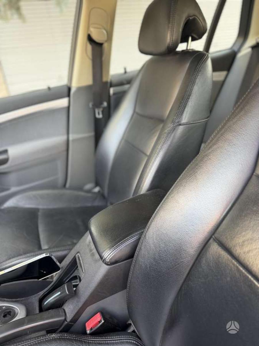 Black Saab 9-3 2005 in Kaunas, with an engine capacity of 1.91 L and mileage of 378 thousand km for 1250 €, photo 23 on AUTOMOTO.COM.LV